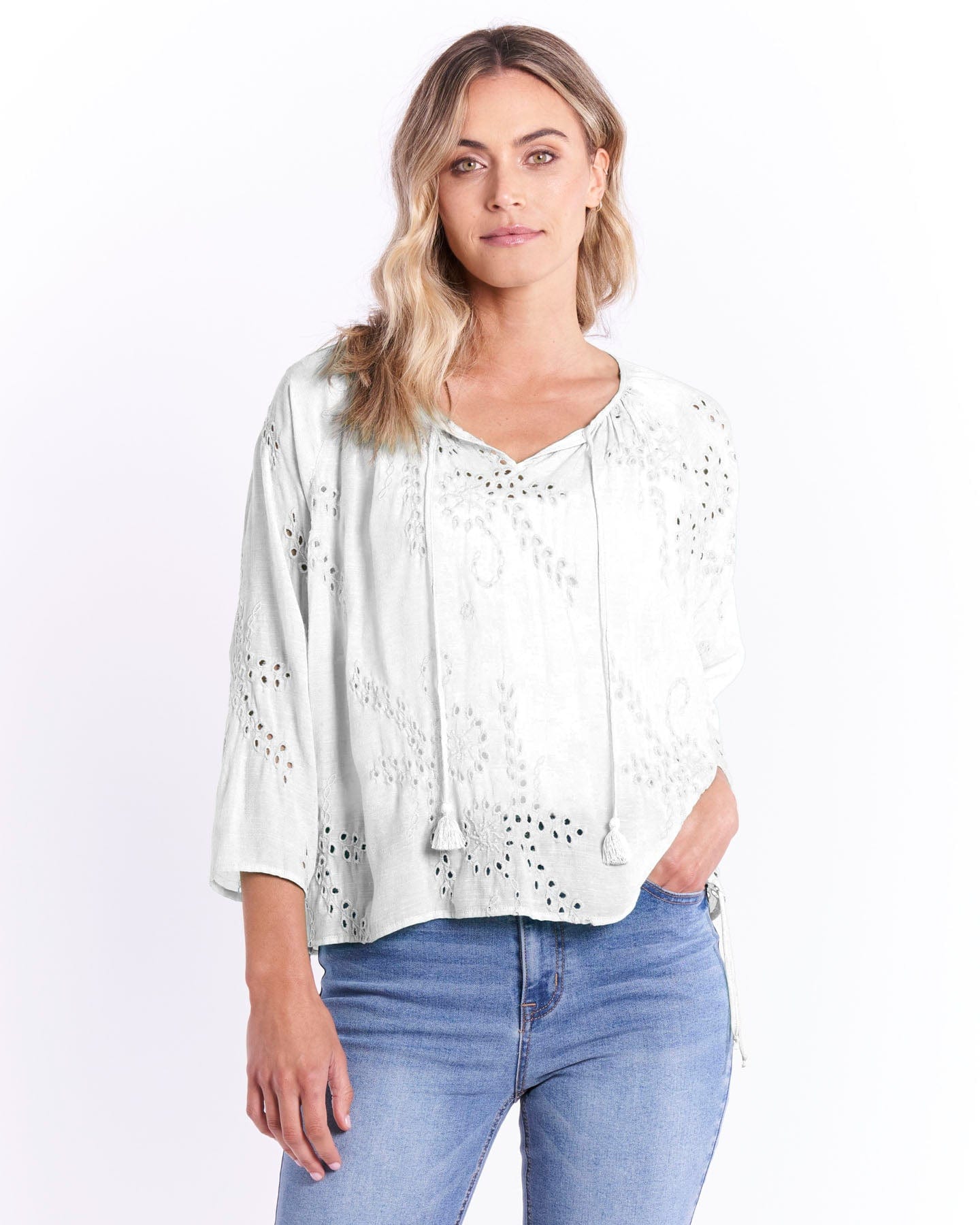 Betty Basics | Embroidery Blouse | White – Fix Fashion